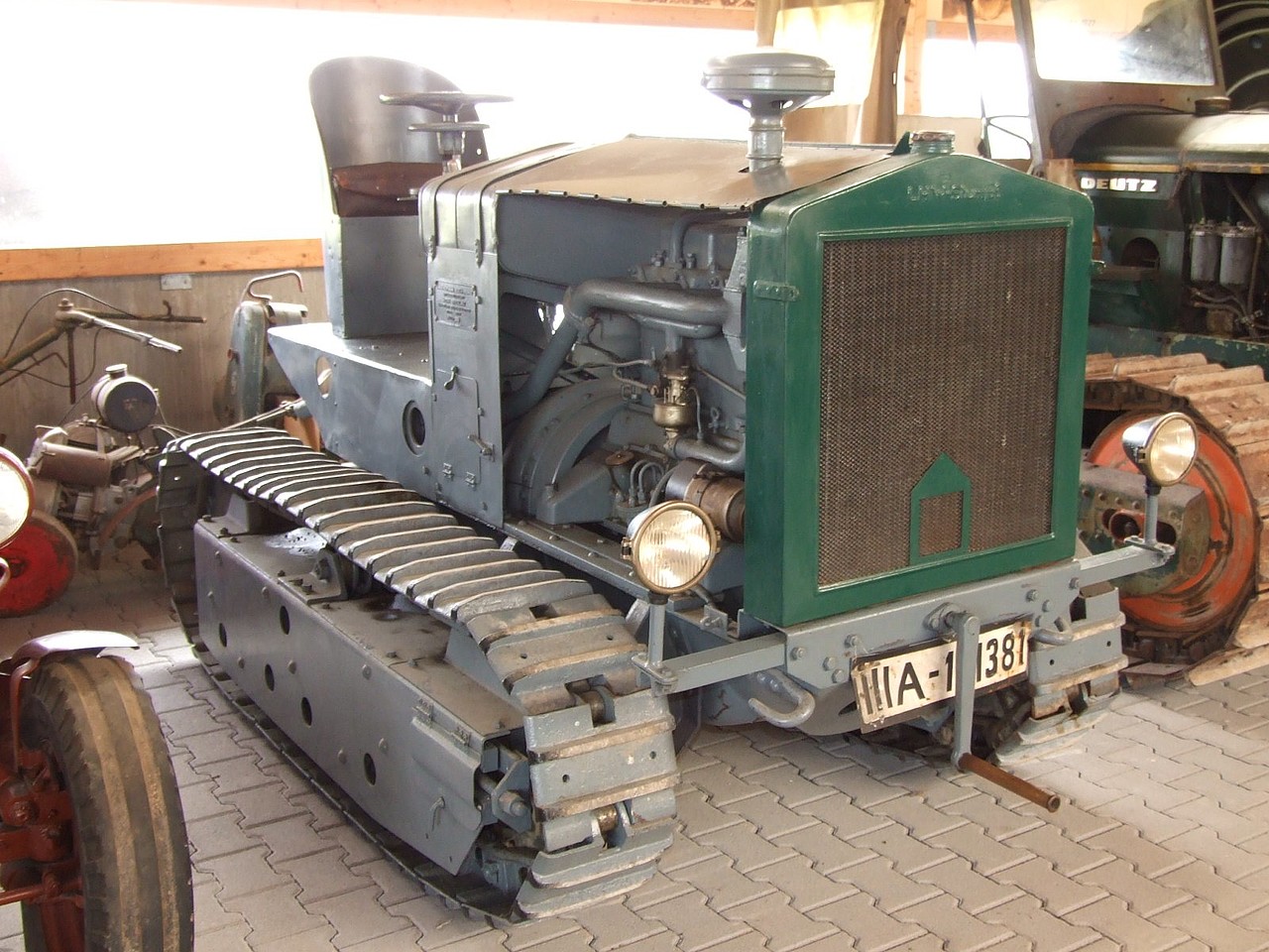 Linke-Hoffmann-Busch (LHB) Ackerraupe Rübezahl: Deutsches ...